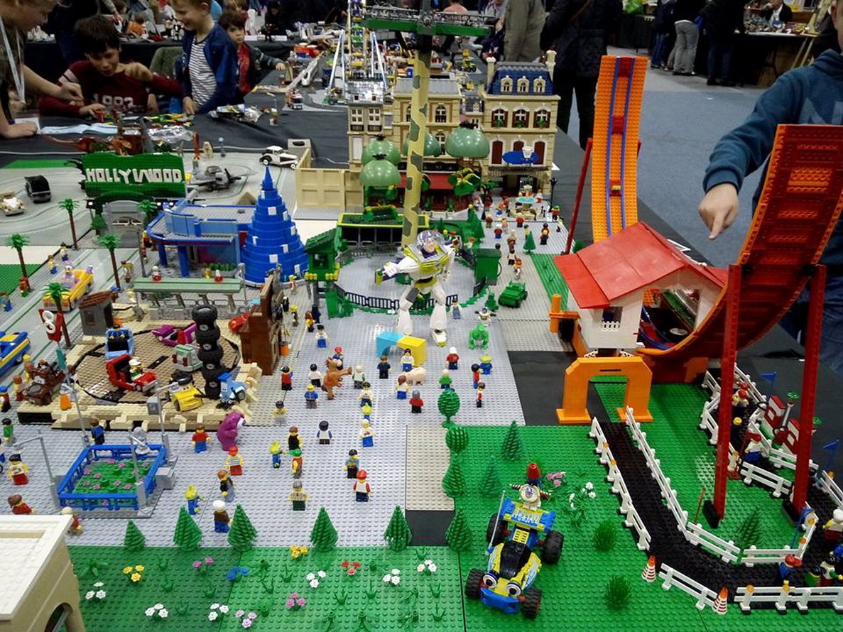 LEGO su Parigi e Disneyland Paris...Torre Eiffel, Notre Dame, Louvre..